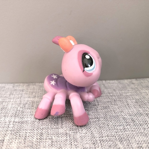 Hasbro | Toys | Littlest Pet Shop Lps Pink Spider With Bow 99 Hasbro ...